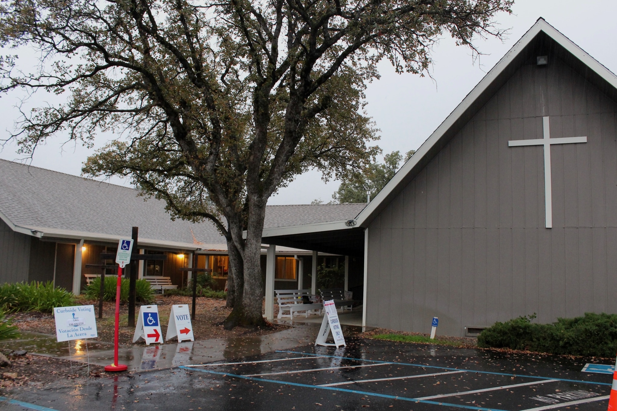 Election Day in Shasta County: Pictures from the polls midday – Shasta ...