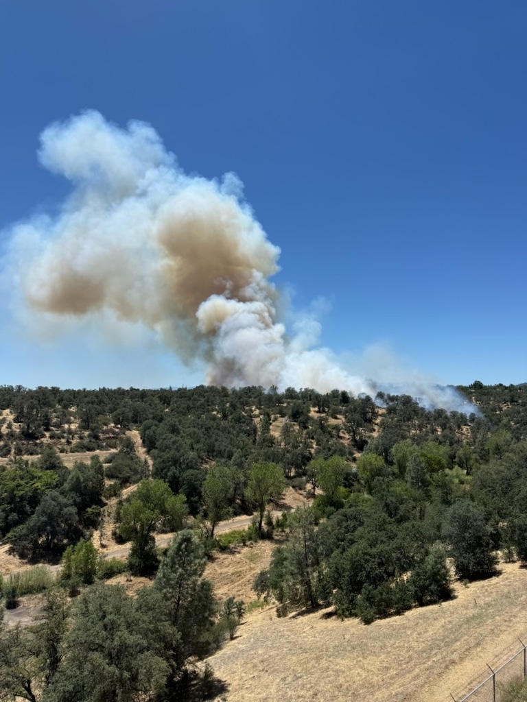 Linden Fire prompts evacuations in downtown Redding – Shasta Scout